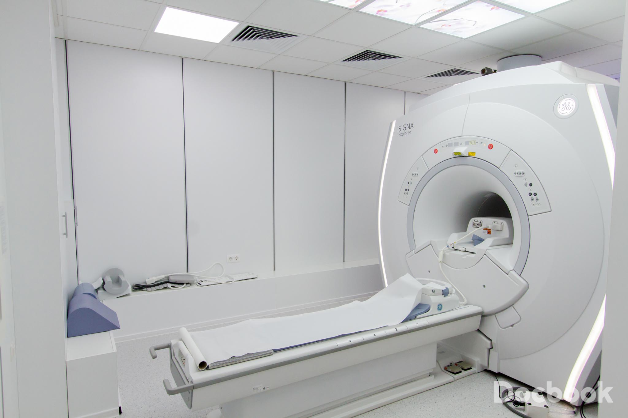 Pagina medicului: RMN (Rezonanta Magnetica)